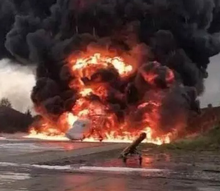 Rus bombardıman uçağı İHA tarafından vuruldu!